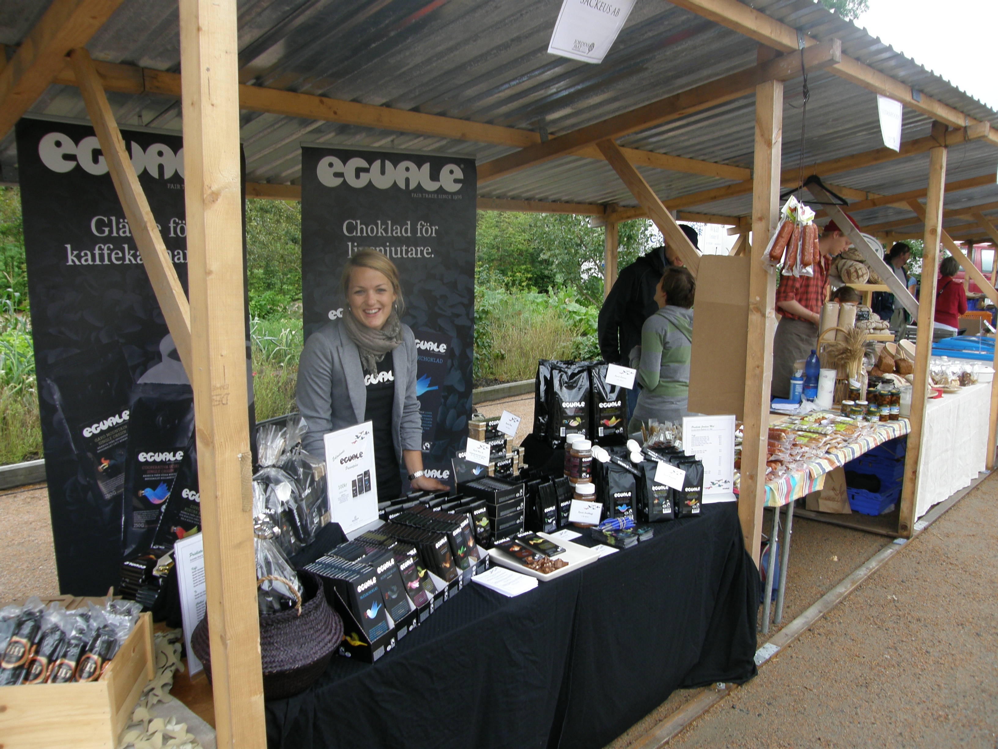 OLYMPUS DIGITAL CAMERA - Sackeus the fair trade company